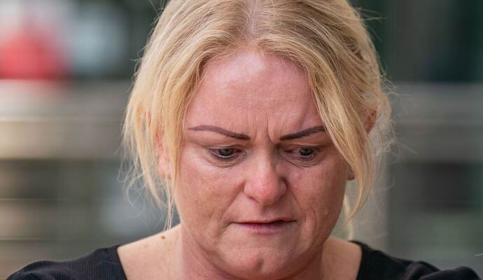 Unheilbar kranker Junge Archie in England gestorben - Startseite