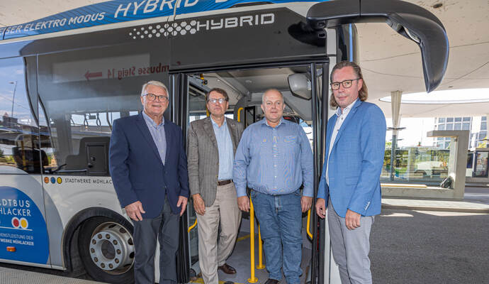 Sorge wegen steigender Dieselpreise: Bus-Chefs erwarten heißen Herbst ...