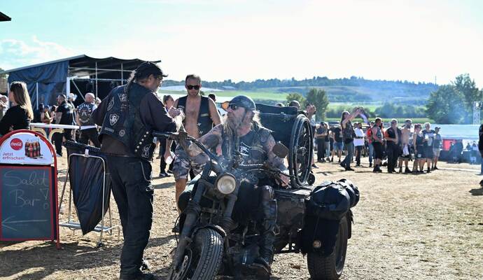 50 Jahre Lobo Motorcycle Club: Mit Vollgas in eigener Stadt gefeiert ...