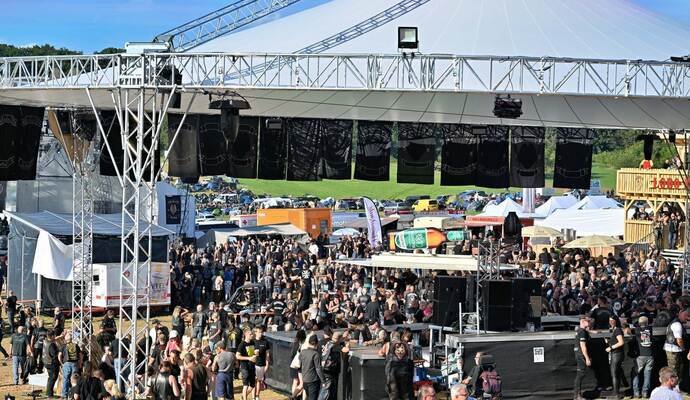50 Jahre Lobo Motorcycle Club: Mit Vollgas in eigener Stadt gefeiert ...