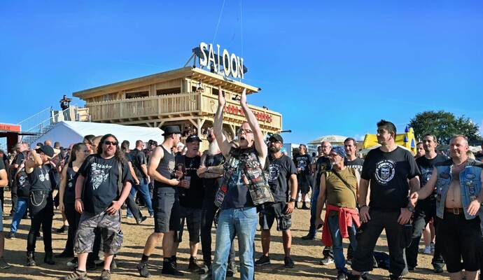 50 Jahre Lobo Motorcycle Club: Mit Vollgas in eigener Stadt gefeiert ...