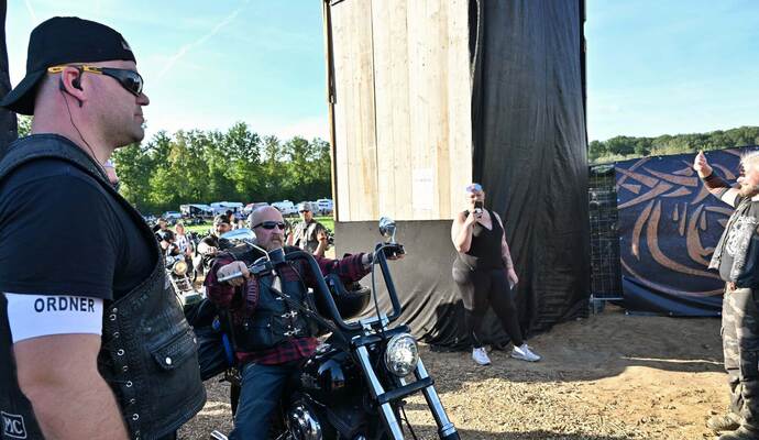 50 Jahre Lobo Motorcycle Club: Mit Vollgas in eigener Stadt gefeiert ...